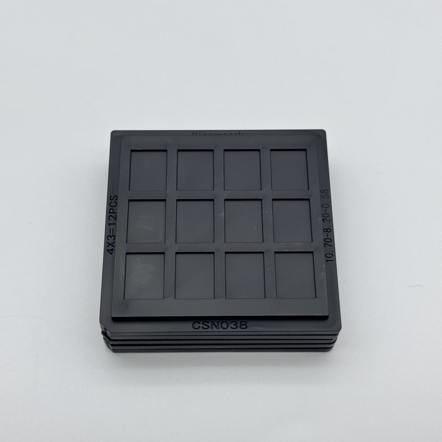 Cleanroom-Safe Tray For Chip Storage And Automated Operations